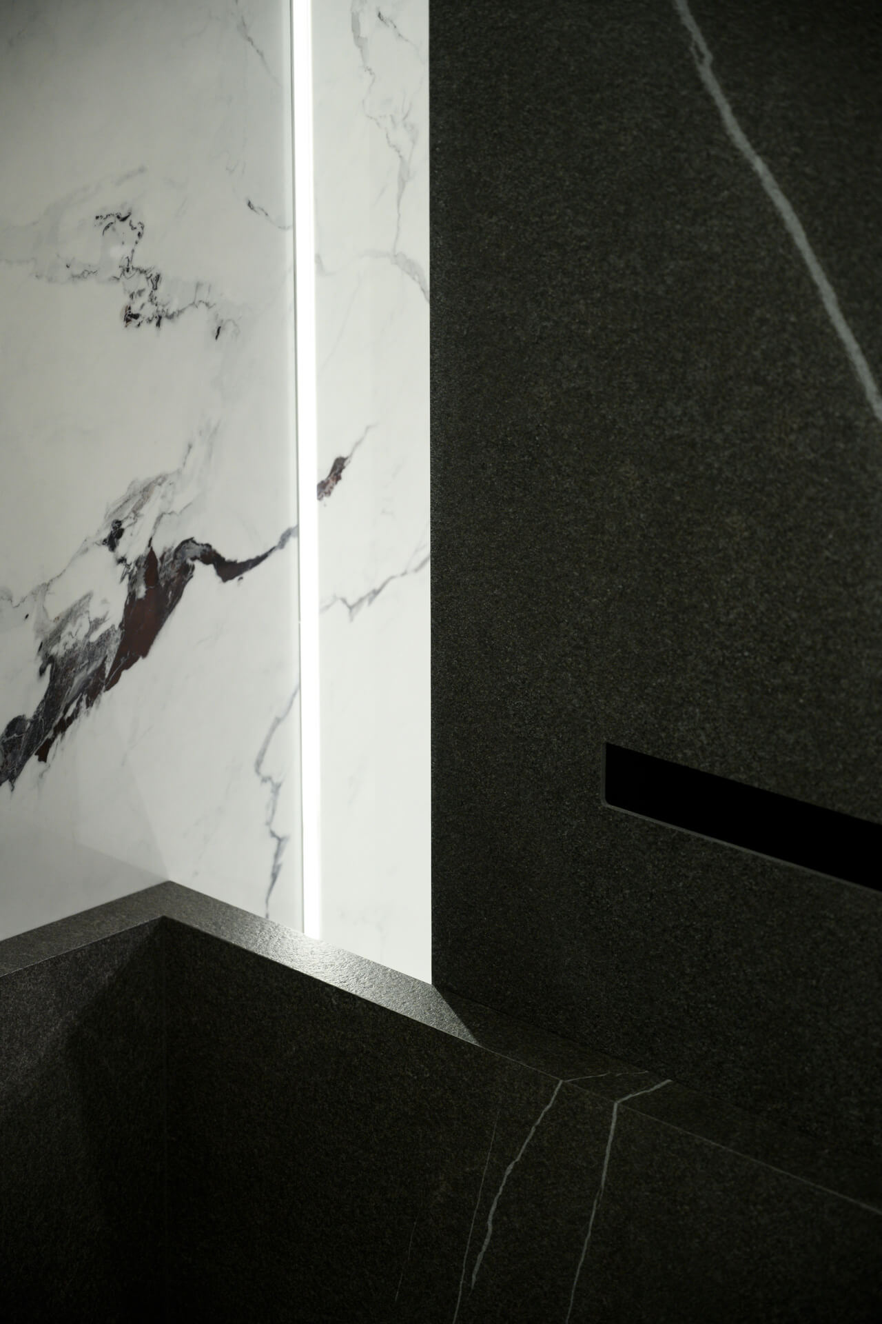 The Arena Showroom - Ariostea