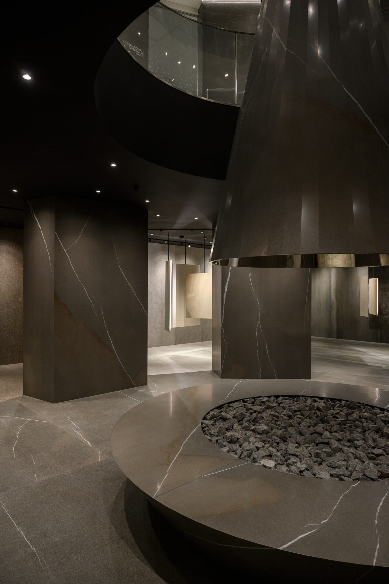 The Arena Showroom - Ariostea
